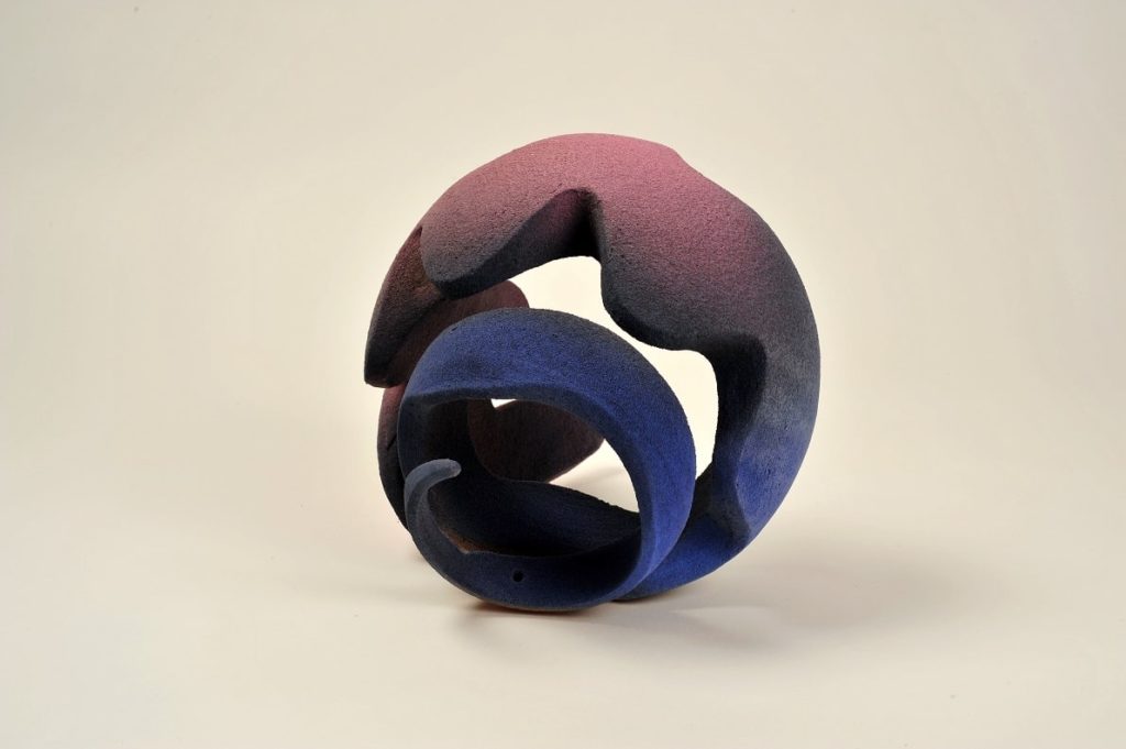 Joyce Loo – Sutton Art Consulting